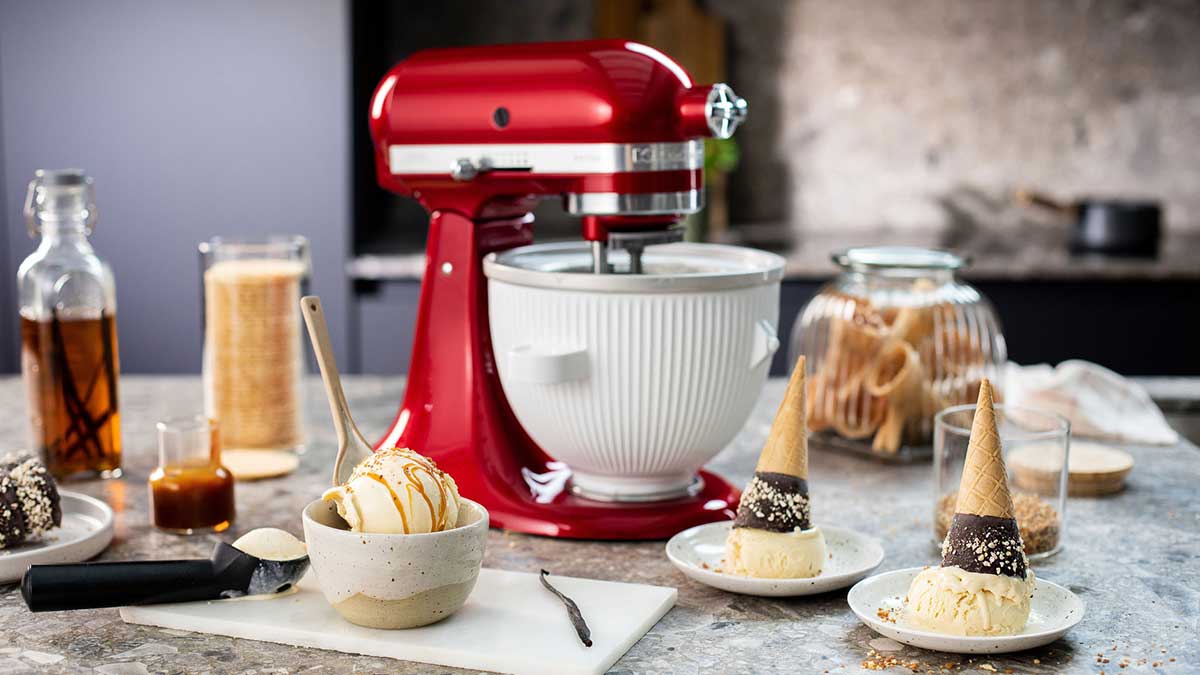 Top 3 helpers for homemade ice cream - Snellings Gerald Giles