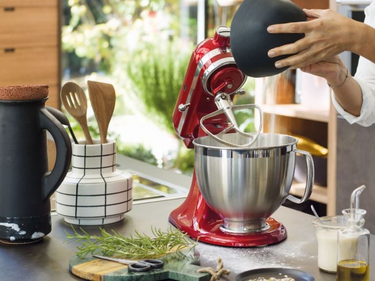 KitchenAid Artisan 185 Stand Mixer in Candy Apple 5KSM185PSBCA ...