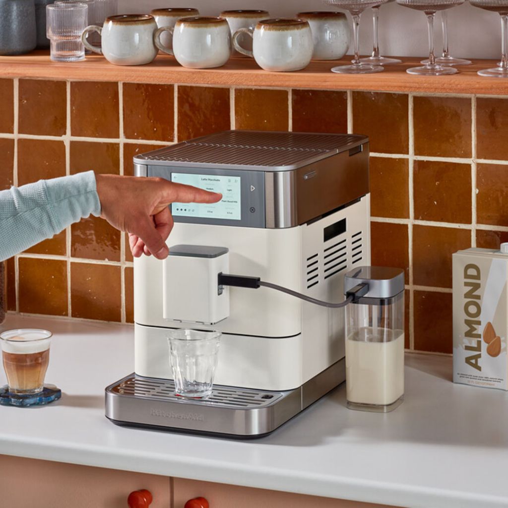 KitchenAid KF8 Fully Automatic Espresso Machine in Porcelain White ...